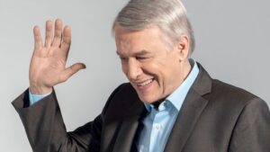 Adamo en tournée au Québec en 2026, pour nous dire «au revoir»